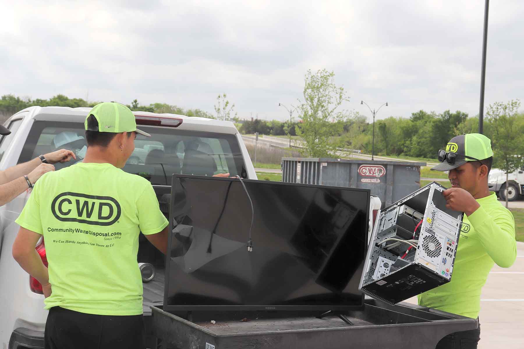 Council OKs trash collection fee increase | Princeton Herald